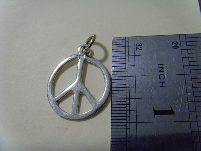 Peace 1969 Music Festival Necklace '69 - Etsy