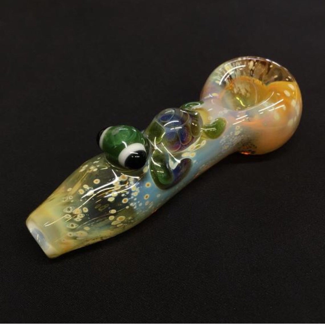 Turtle Pipe Color Changing Pipe Ocean Sea Glass Turtles Sunshine Pipe ...