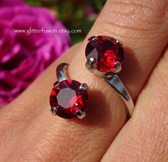 Swarovski red ring store