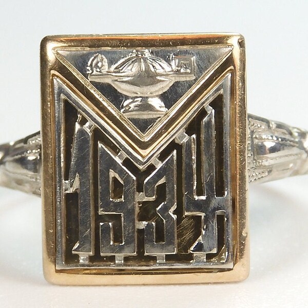 Vintage Class Ring - Etsy