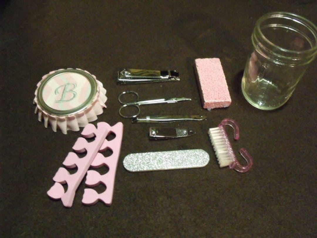 Personalized Manicure Set - Etsy