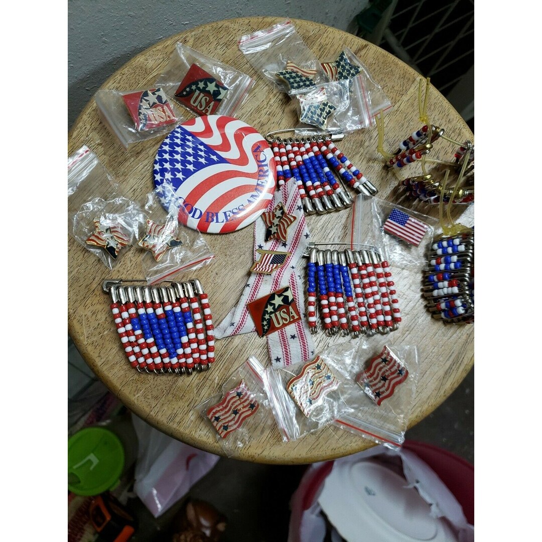 SAFETY PIN American Flag Patriotic Red White Blue Pins Brooches Jewelry ...