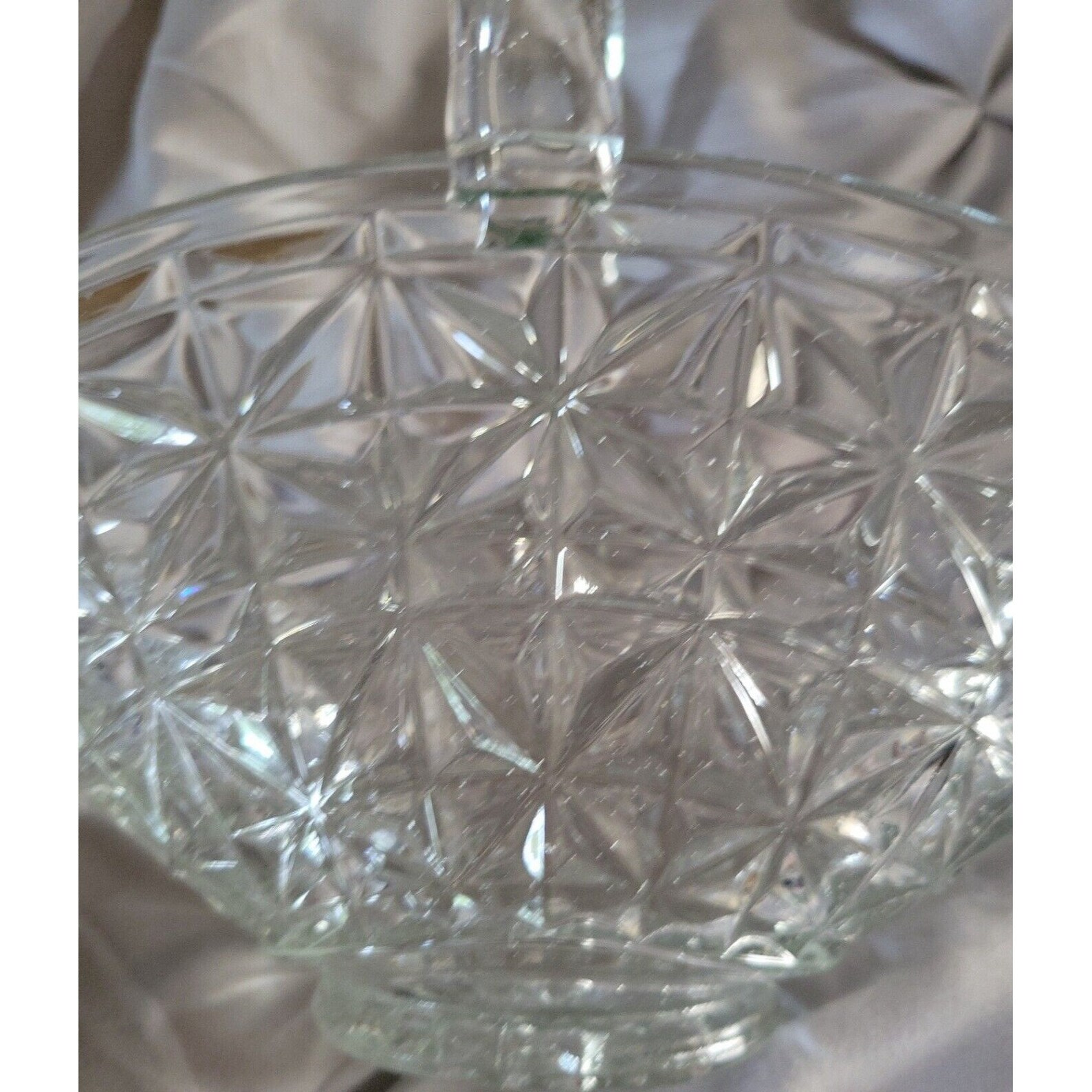 L.E. Smith Cut Glass Star Pattern Classic Wedding Basket Vase Handle ...