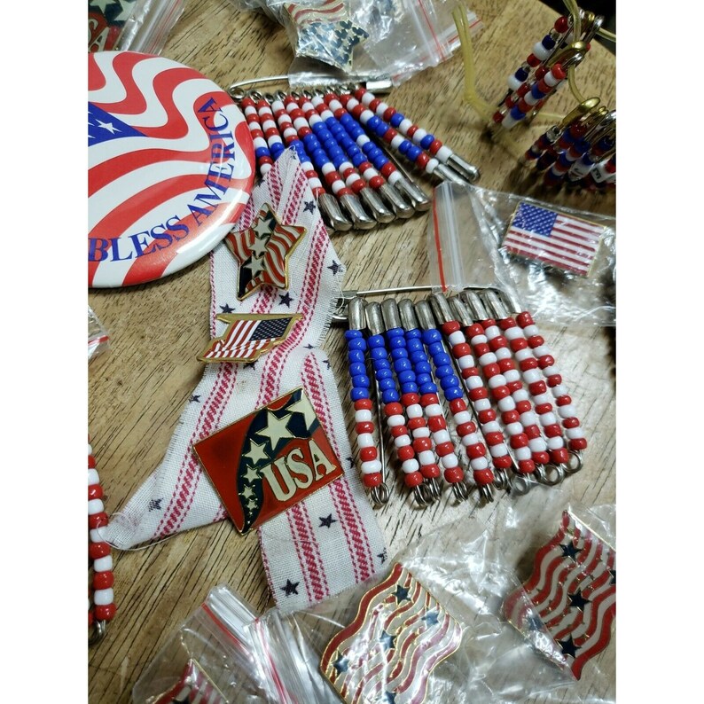 SAFETY PIN American Flag Patriotic Red White Blue Pins Brooches Jewelry ...
