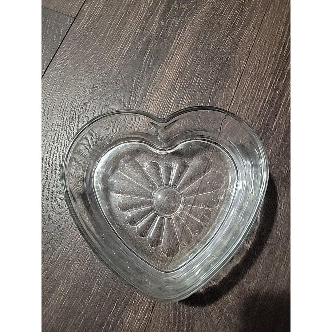 Libby Clear Heart Shaped Glass Bowl 6in Candy Trinket Valentine Day ...