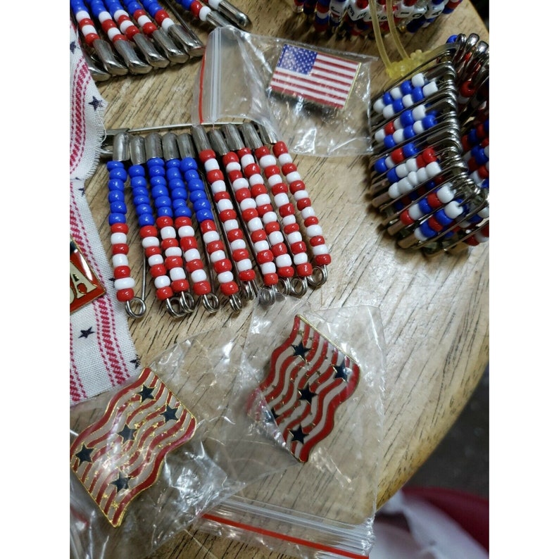 SAFETY PIN American Flag Patriotic Red White Blue Pins Brooches Jewelry ...