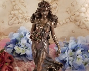 Ostara Statue - Etsy