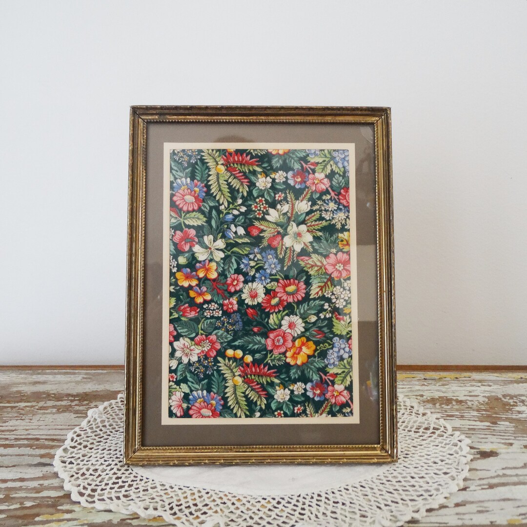 Gold Picture Table Top Frame - Simple Gold-tone Vintage 6 X 8 Vintage ...