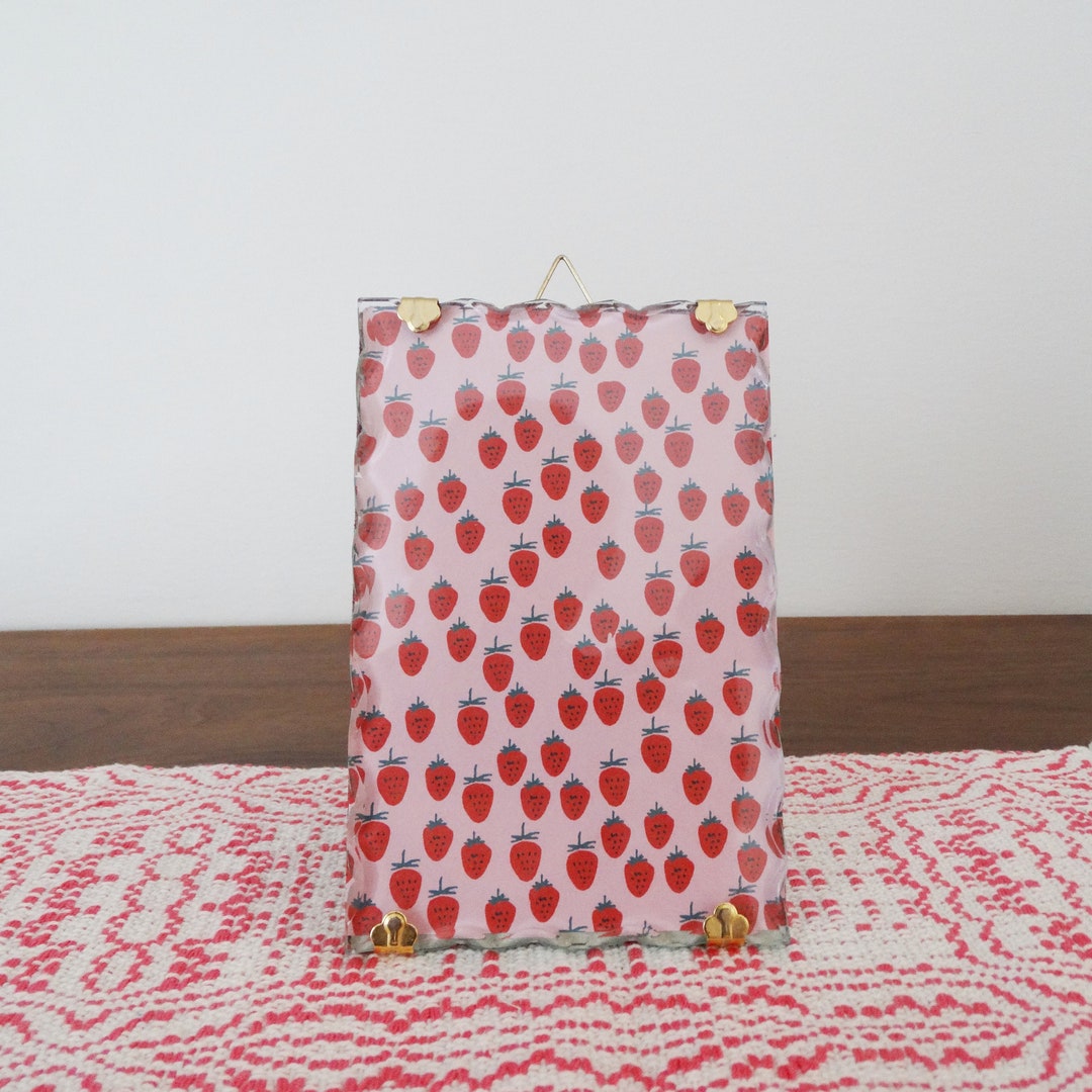 Vintage All Glass Frame Gallery Wall 4 X 6 Scalloped Edge - Etsy