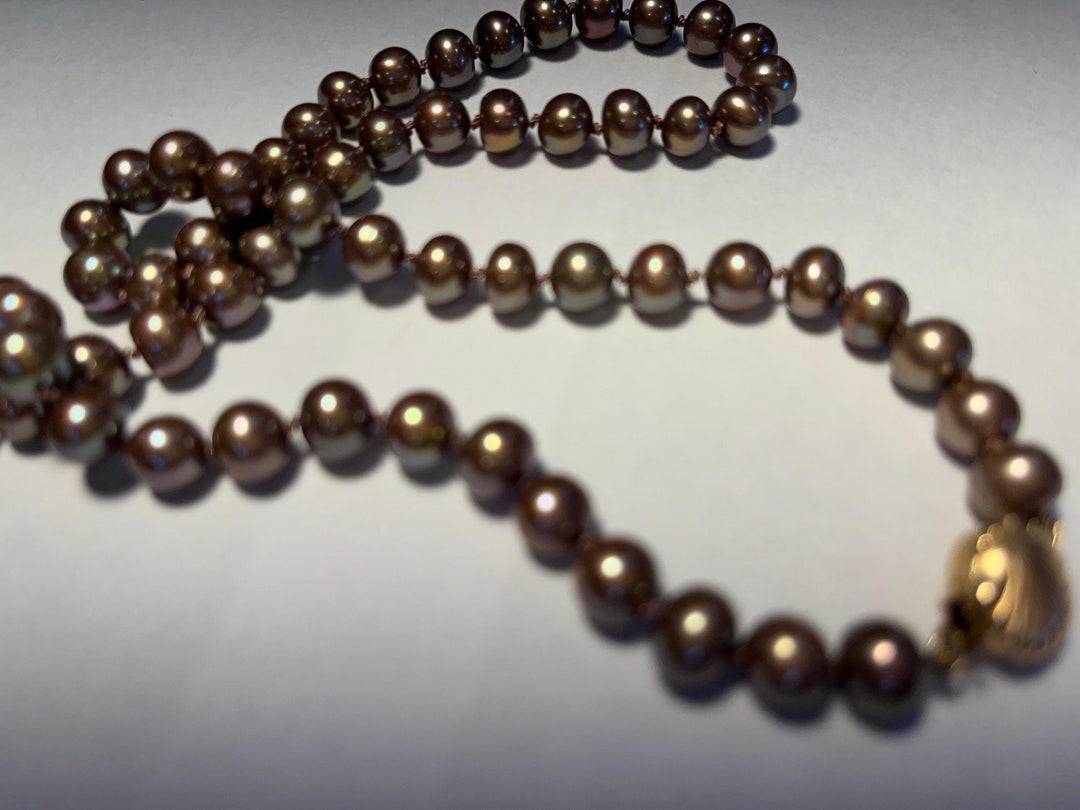 Bronze Pearl Necklace With Gold Shell Clasp 17 Inch Length Hand Knotted ...