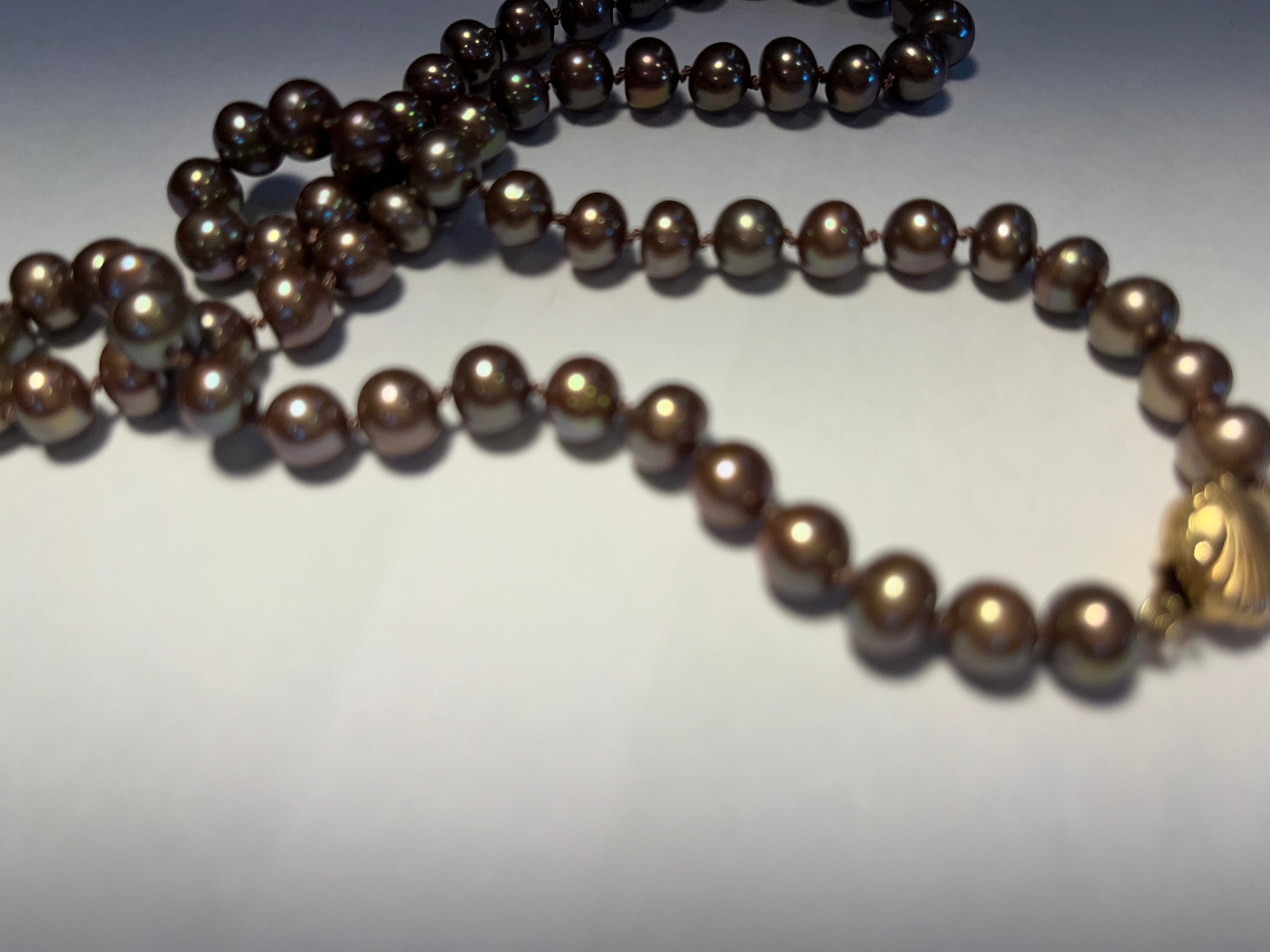 Bronze Pearl Necklace With Gold Shell Clasp 17 Inch Length Hand Knotted ...