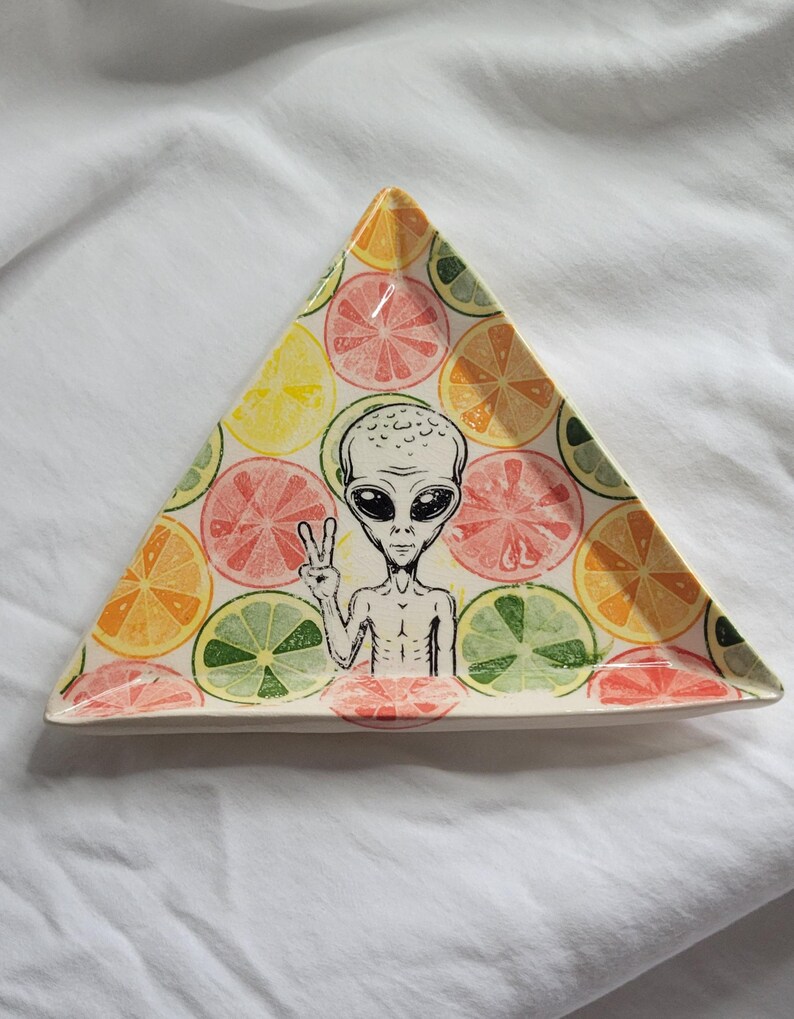 Decorative Alien Trinket Dish Handcrafted and Unique - Etsy