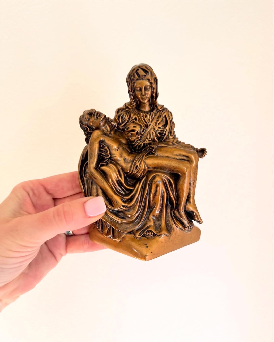 La Pietà Di Michelangelo. 1999 Hand Painted Pieta. Batesville Casket Co ...