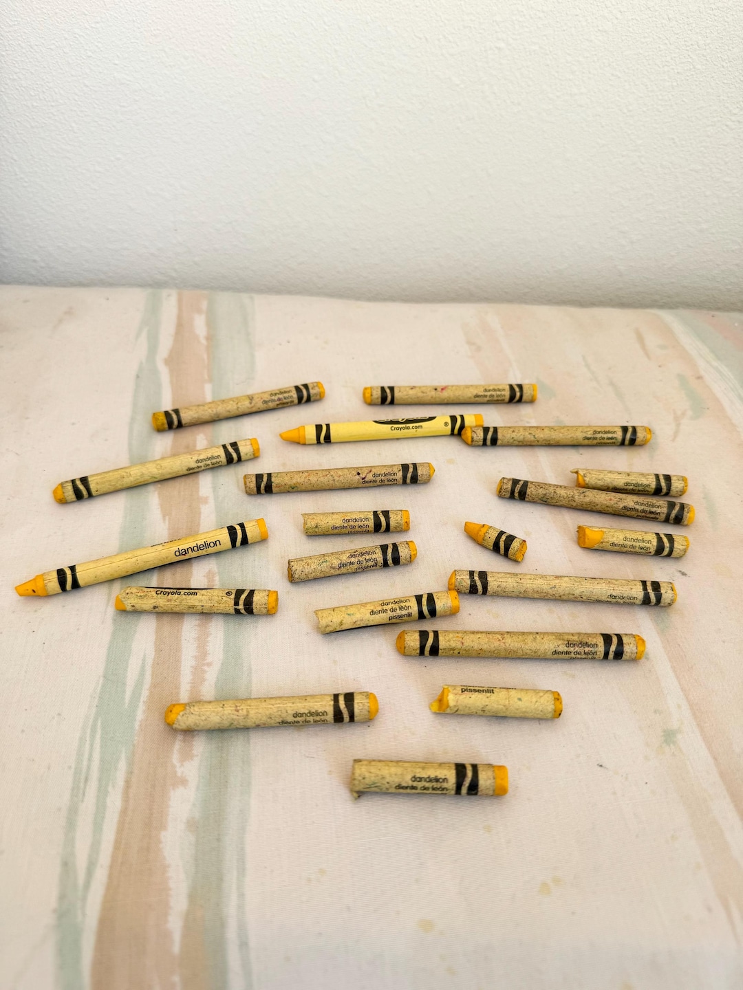 Crayola Dandelion Crayons. Retired Crayola Crayons. Yellow Vintage ...