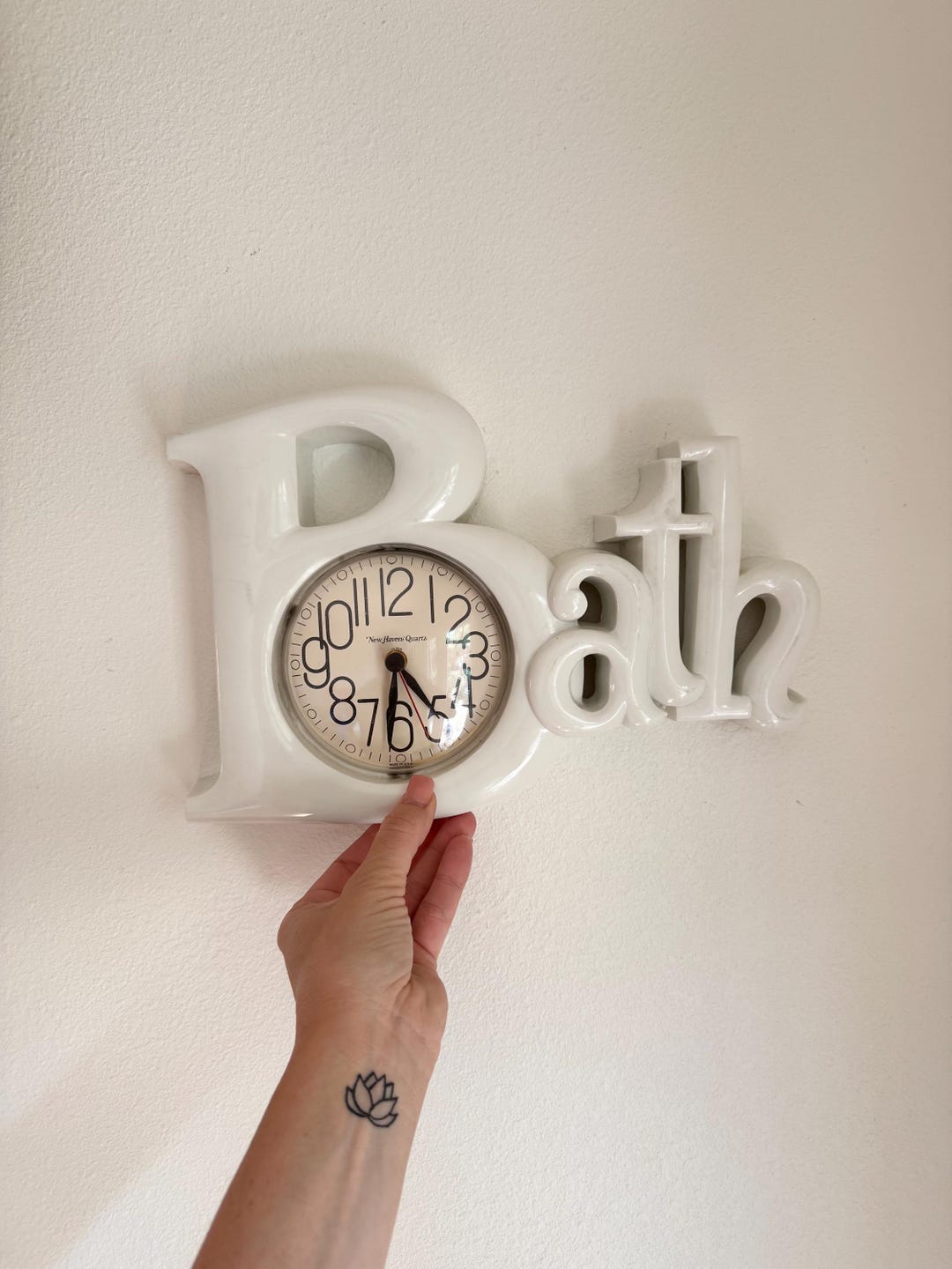 Burwood New Haven Quartz 1980’s Vintage BATH Wall Clock. Bathroom Decor. - Etsy