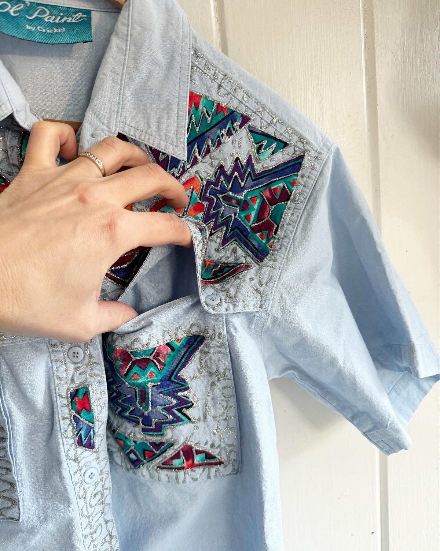 Amazing Glittery Silver Puffy Paint and Patchwork Short Skeeve Button ...