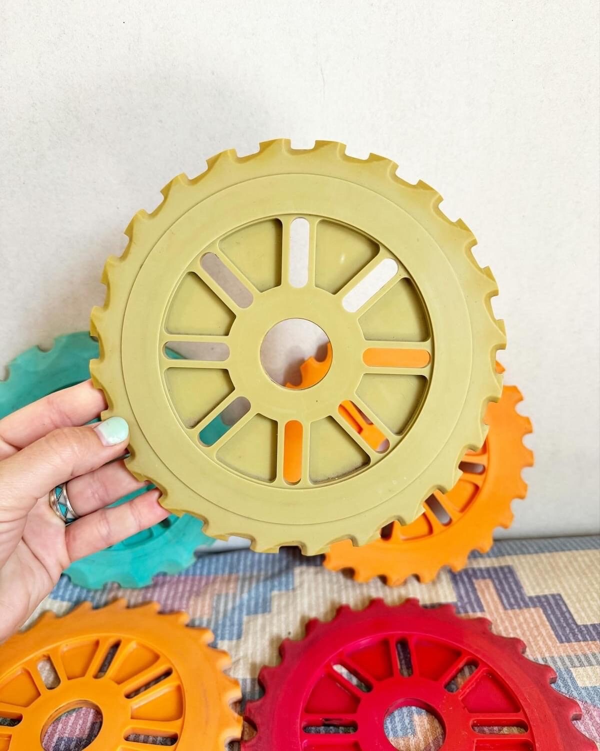 Vintage Set of 5 Lustran International Corn Planter Plates for Round ...