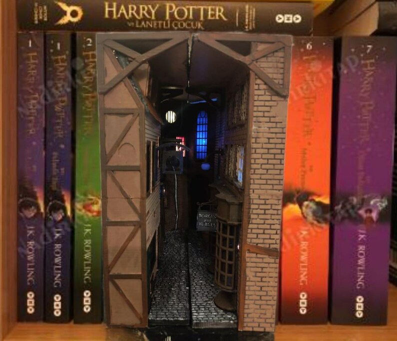 Harry Potter Knockturn Alley Book Nook - Etsy