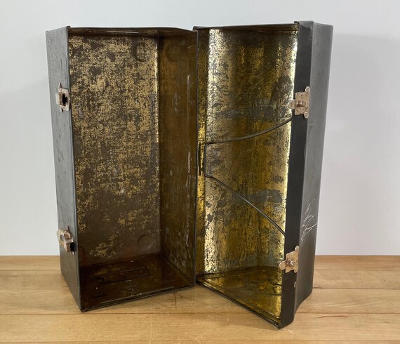 Rusty Black Metal Dome Topped Lunch Box / Pail and Th… - Gem