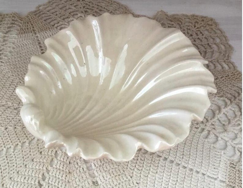 Shell Shaped Dish, Opalescent White 6 1/2” - Etsy