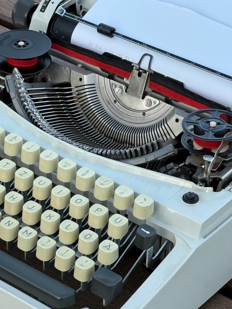 Vintage Typewriter, 1960s Writing Machine, Triumph Gabriele 10 ...