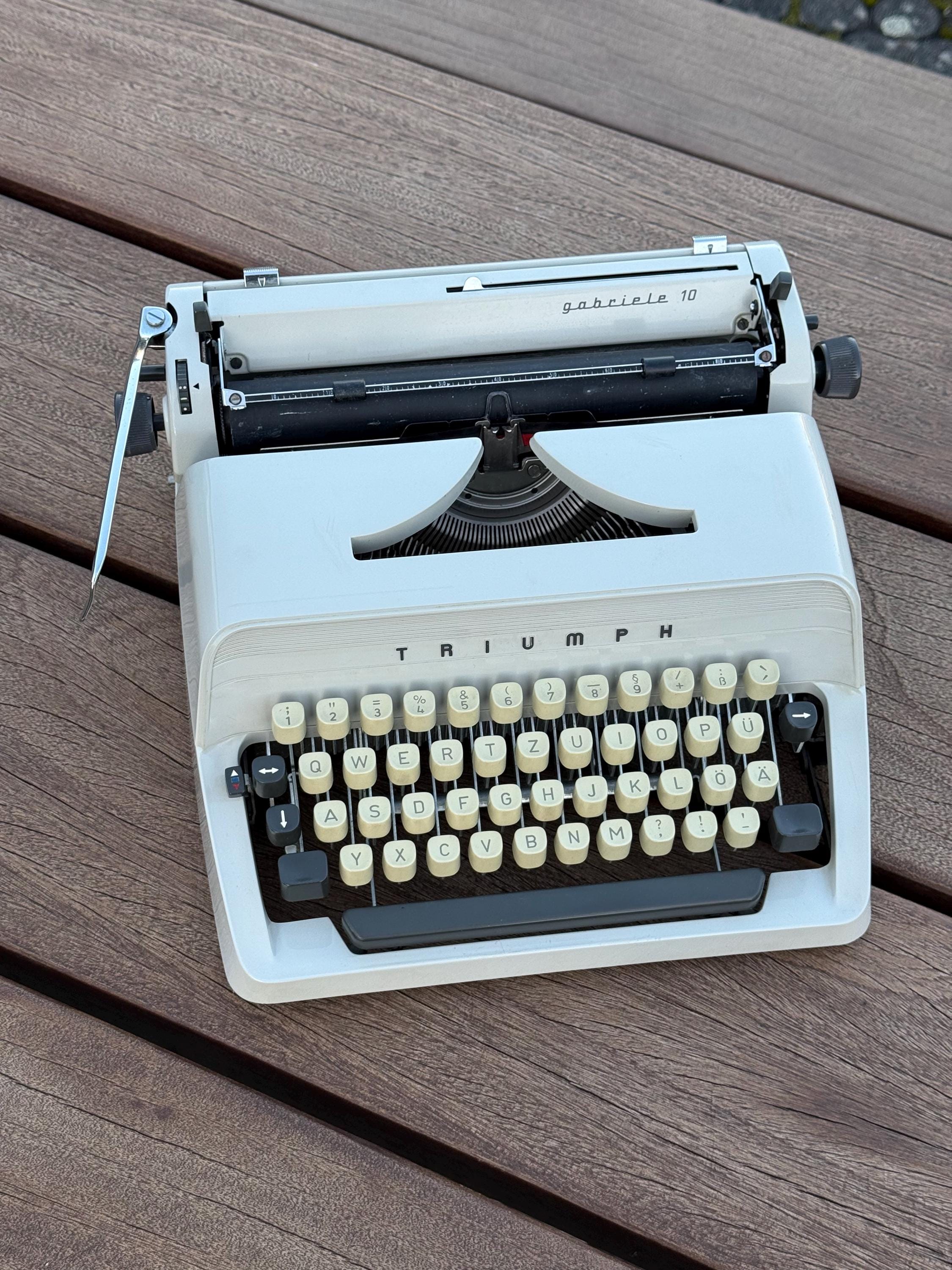 Vintage Typewriter, 1960s Writing Machine, Triumph Gabriele 10 ...