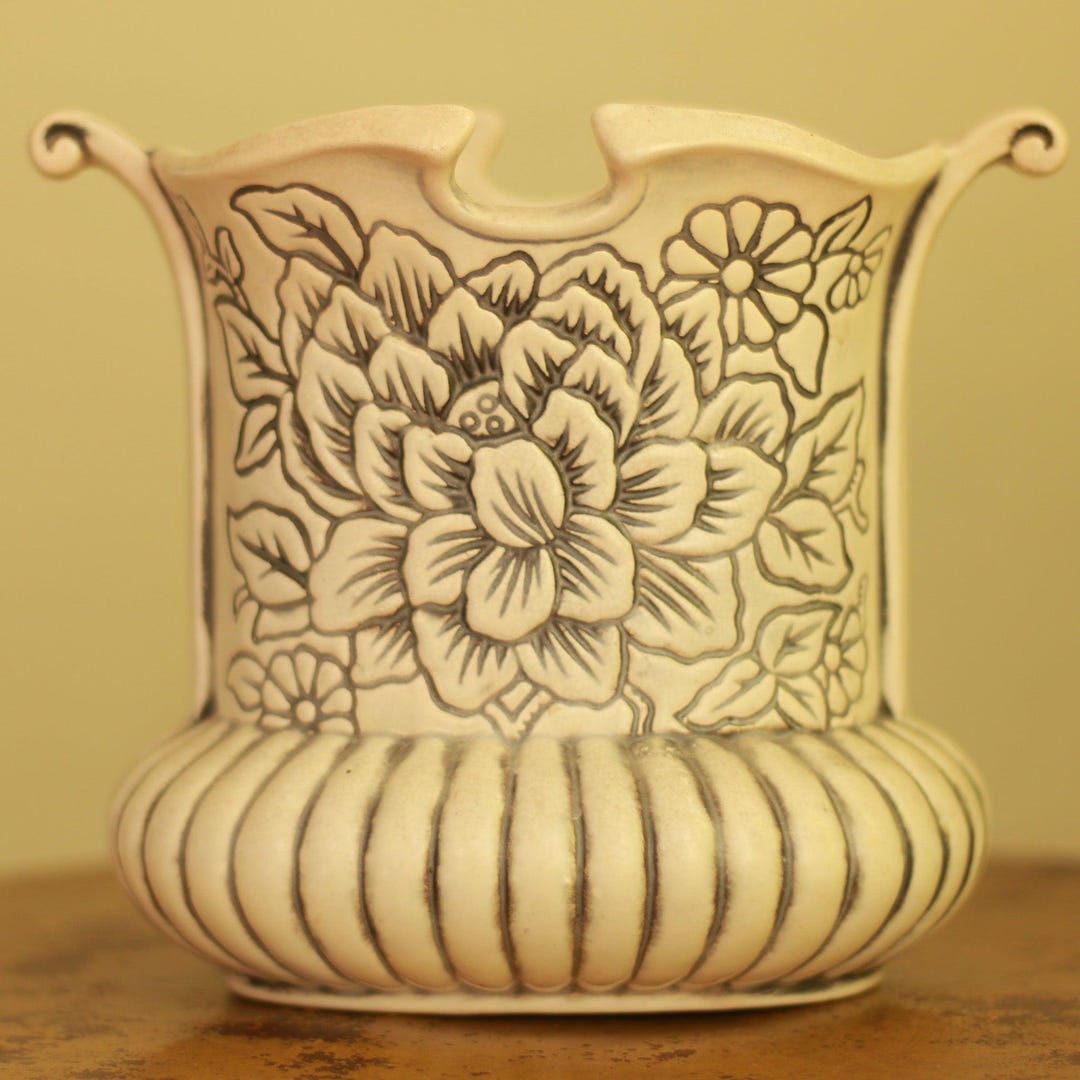 Vintage Red Wing Etched Flowers Planter - Etsy