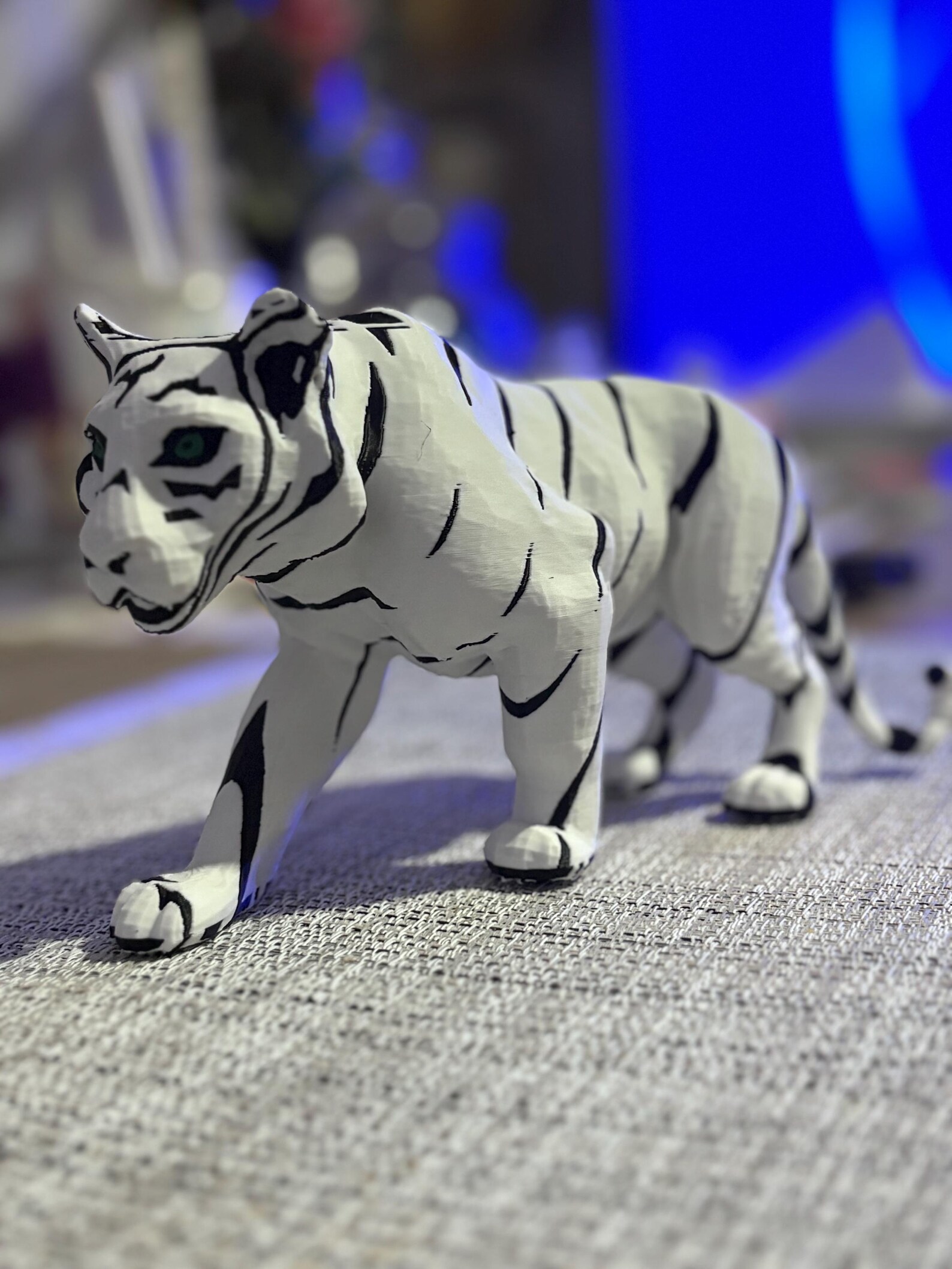Realistic Siberian White Tiger Figurines Animal Figure Any Room ...
