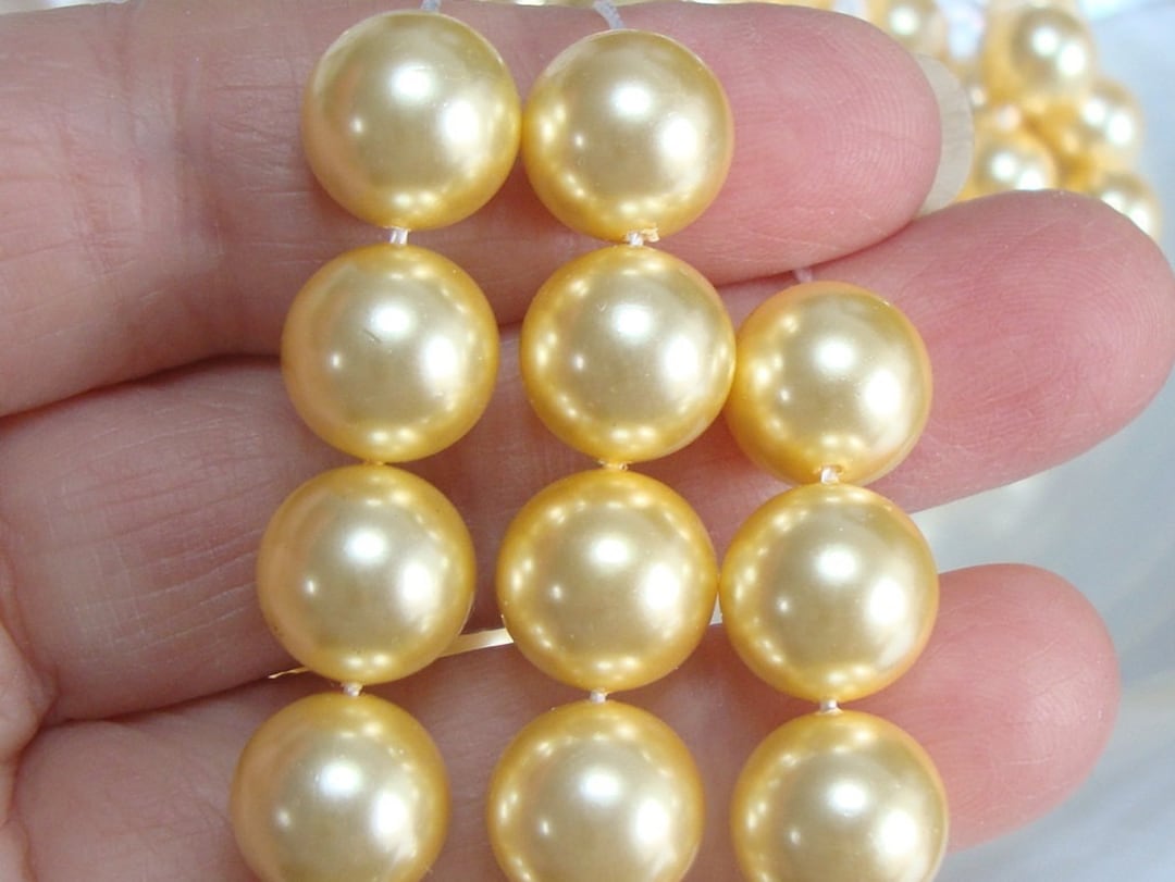 Full 16" Strand, 39 10mm Gorgeous Golden Yellow South Sea SHELL Round ...