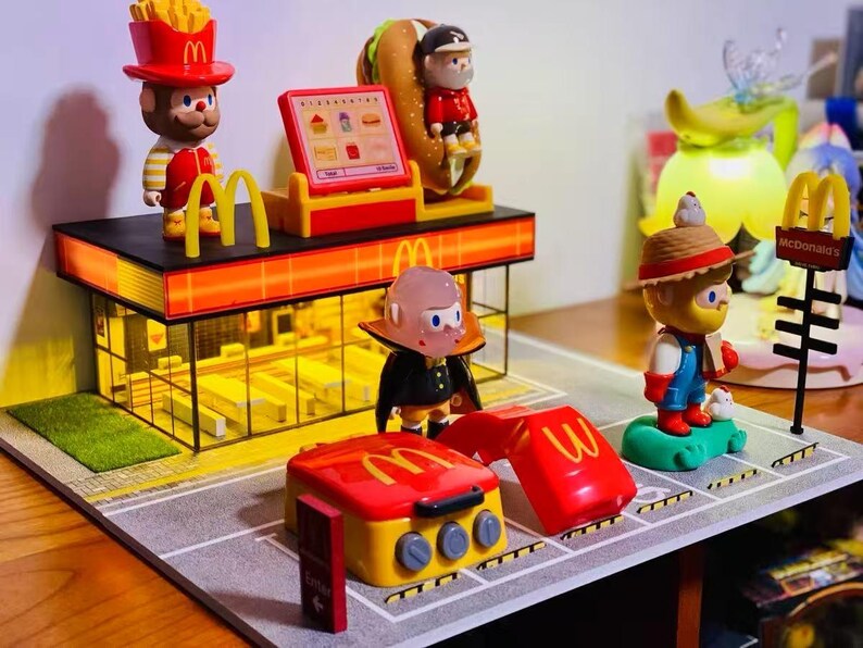 1:64 Mcdonald's Restaurant, Car Park Diorama LED Lighting – A Realistic ...