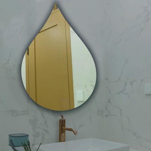 Teardrop LED Mirror - Unique Water Drop Shape Mirror - Modern Backlit ...