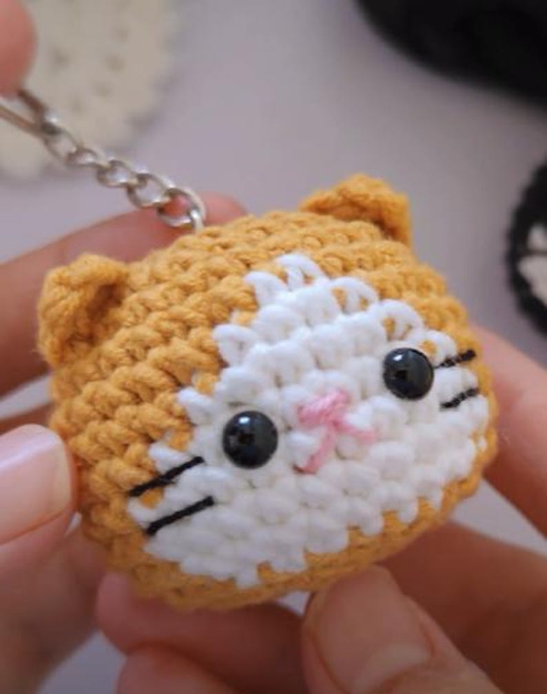 Crochet Kitten Keychain: Amigurumi Cat, Easy Pattern (PDF) - Etsy
