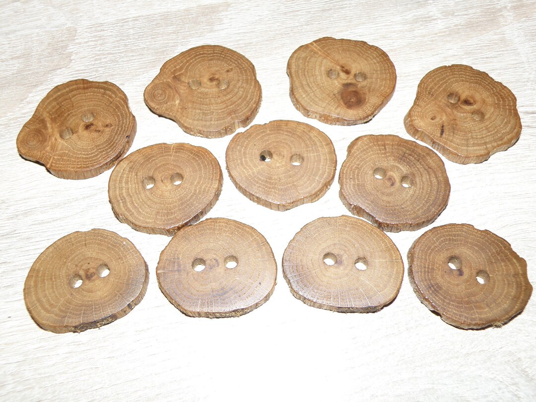 11 Handmade Oak Wood Tree Branch Buttons , Accessories (1,38" Diameter ...