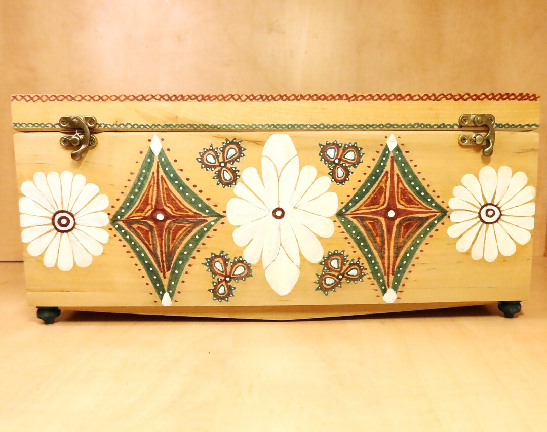 Plywood Box: Hand-painted Box Pyxis Cascet for Little Things, Wooden ...