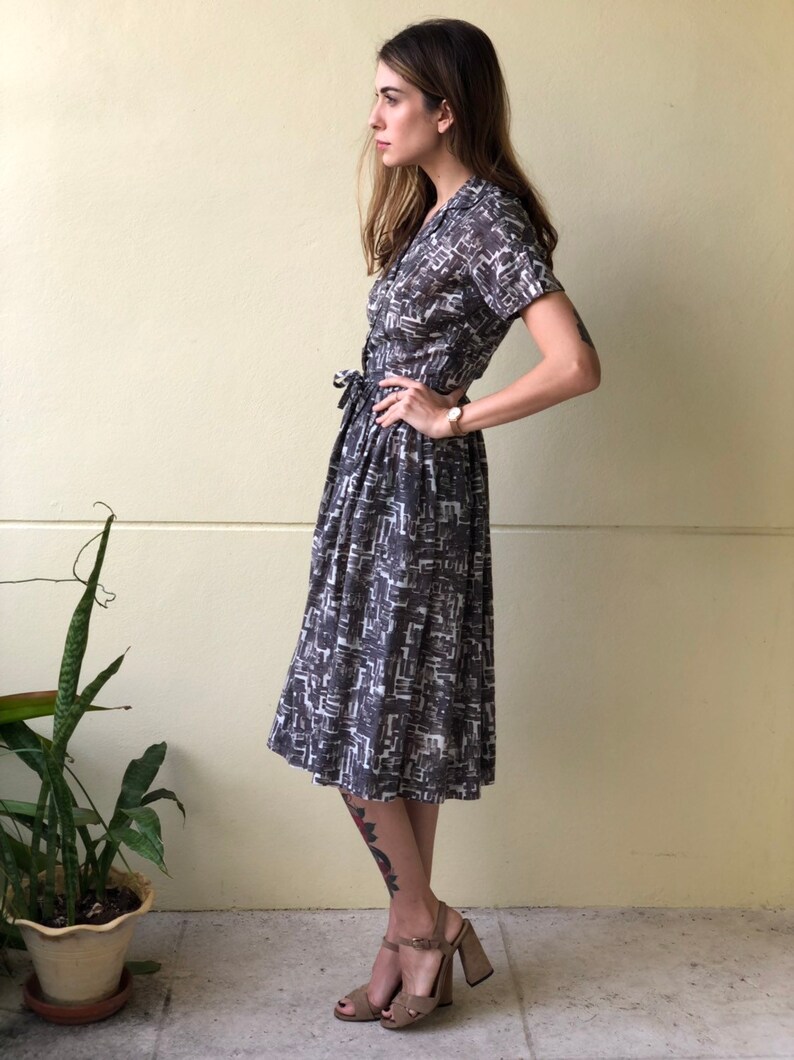 1950's Atomic Dress / Vintage Cotton Dress / Charcoal Gray and White ...