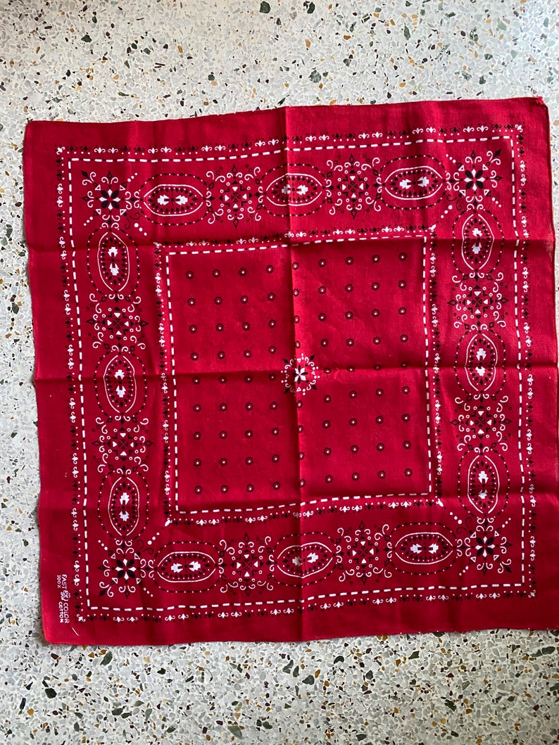 Vintage Red Bandana / Color Fast Trunk up / 1950's - Etsy