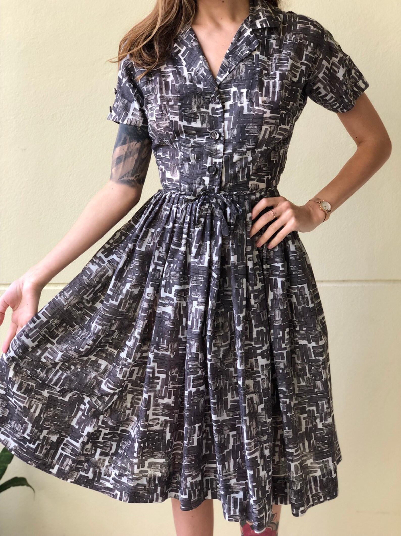 1950's Atomic Dress / Vintage Cotton Dress / Charcoal Gray and White ...