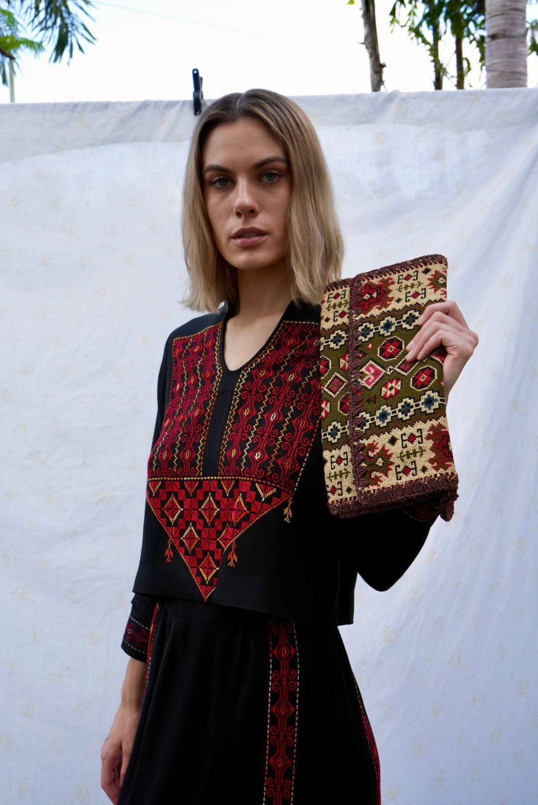 1970's Woven Tapestry Clutch Purse / Top Handle Wristlet / Italian ...