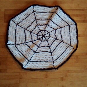 Spider Web Table Mat, Halloween Decoration, Spider, Crochet Centerpiece ...