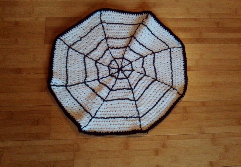 Spider Web Table Mat, Halloween Decoration, Spider, Crochet Centerpiece ...