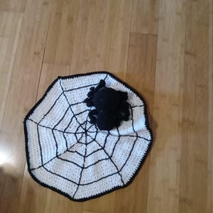Spider Web Table Mat, Halloween Decoration, Spider, Crochet Centerpiece ...