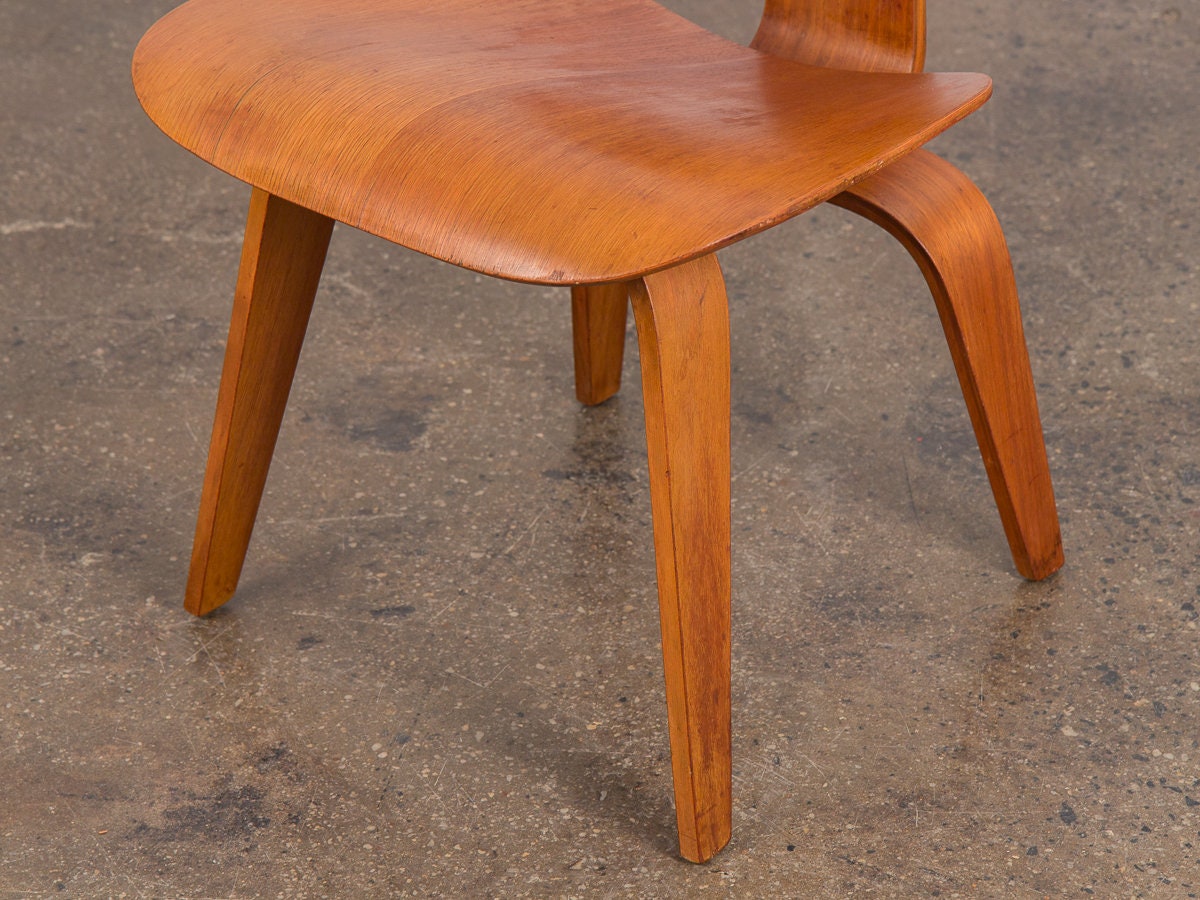 Eames Walnut DCW Dining Chair Wood in Walnut for Herman Miller - Etsy