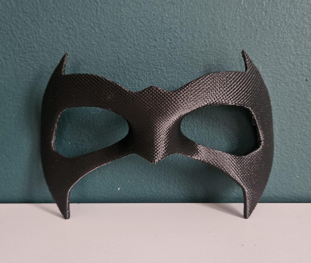 Nightwing Rebirth-inspired Cosplay Mask / Prop / Accessory - Etsy