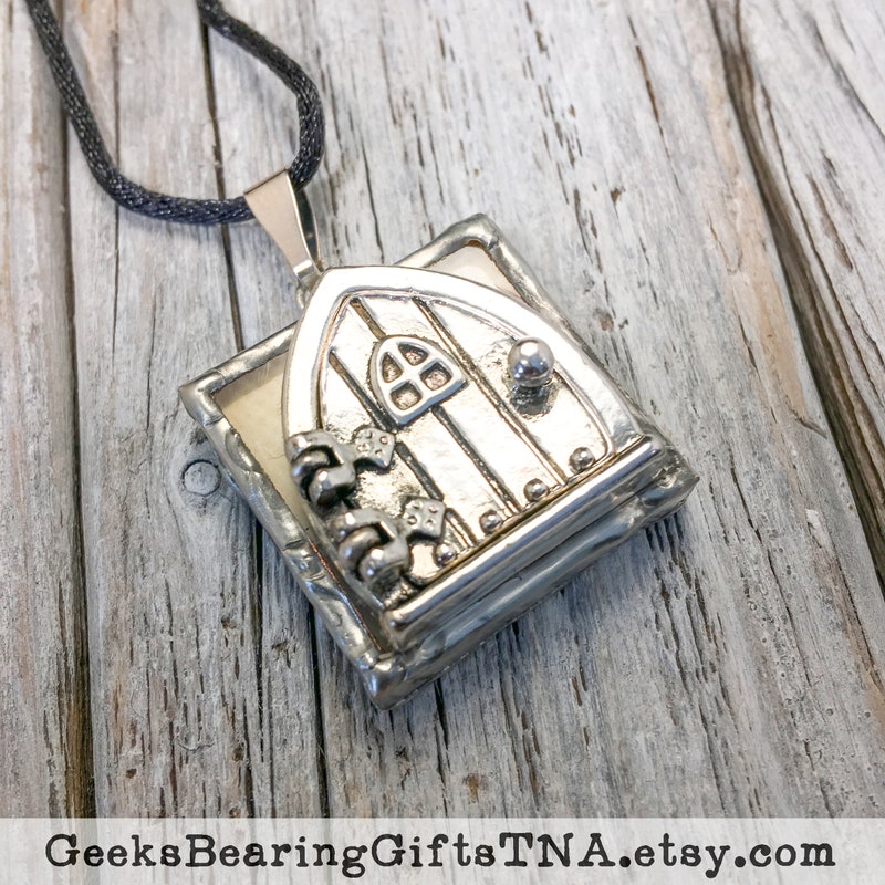 Door Locket - Etsy