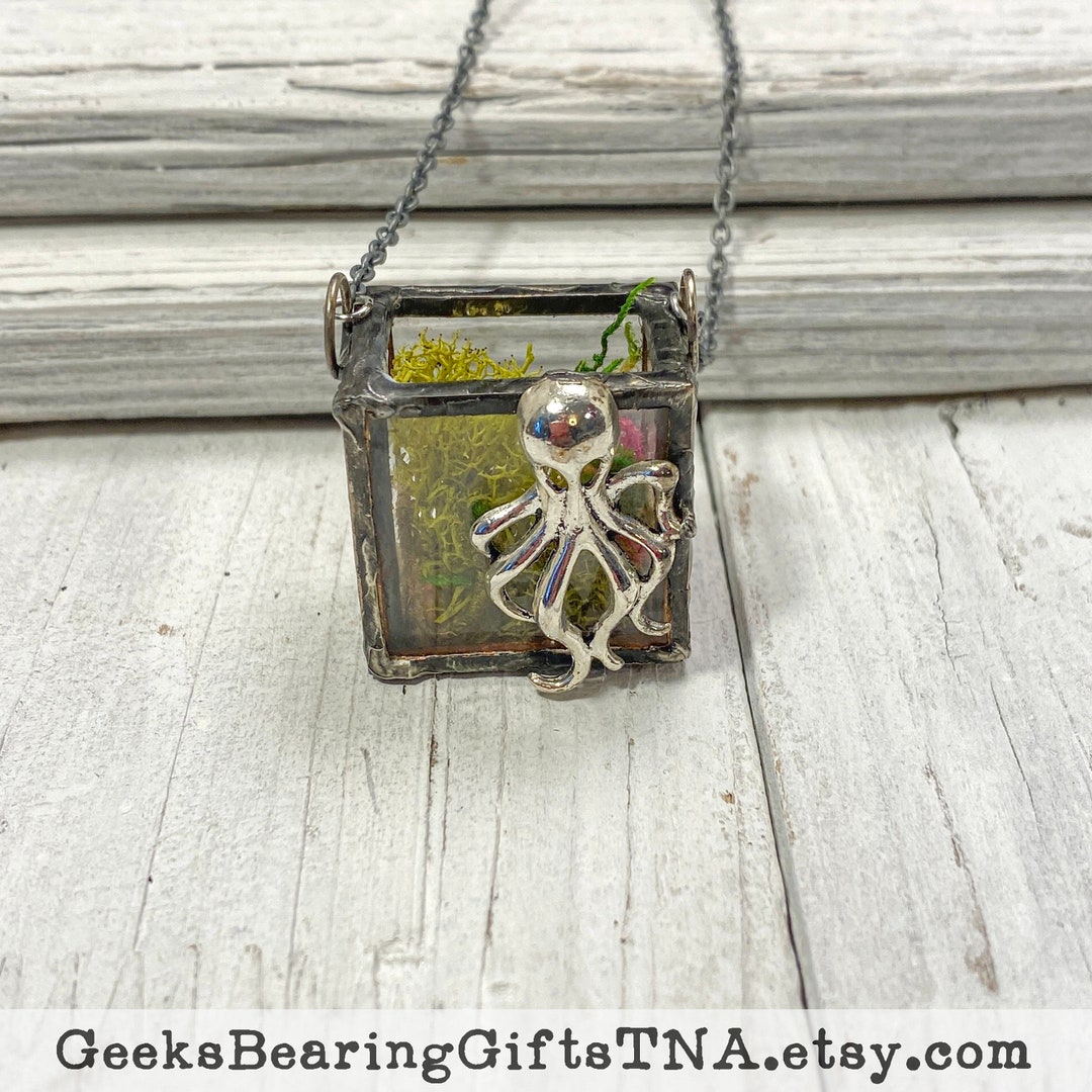Octopus's Garden, Tiny, Wearable Terrarium - Etsy