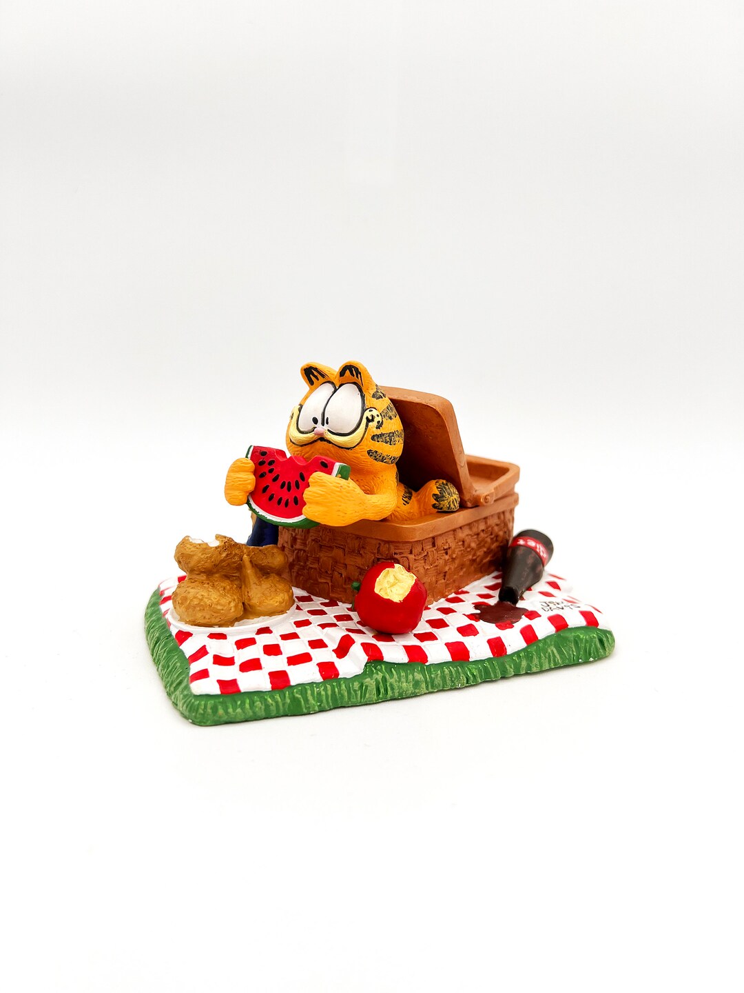 Garfield the Gourmet Picnic Figurine Jim Davis Archives Studio Danbury ...