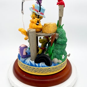 Vintage Danbury Mint Garfield Music Box: Sittin' on the Dock of the Bay ...