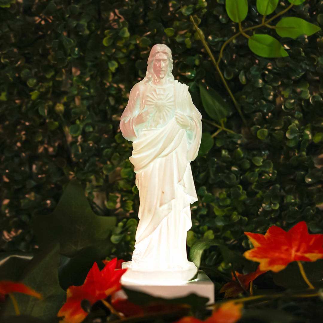 Jesus Table Lamp, Battery Operated Jesus Statue Art, Illuminated ...
