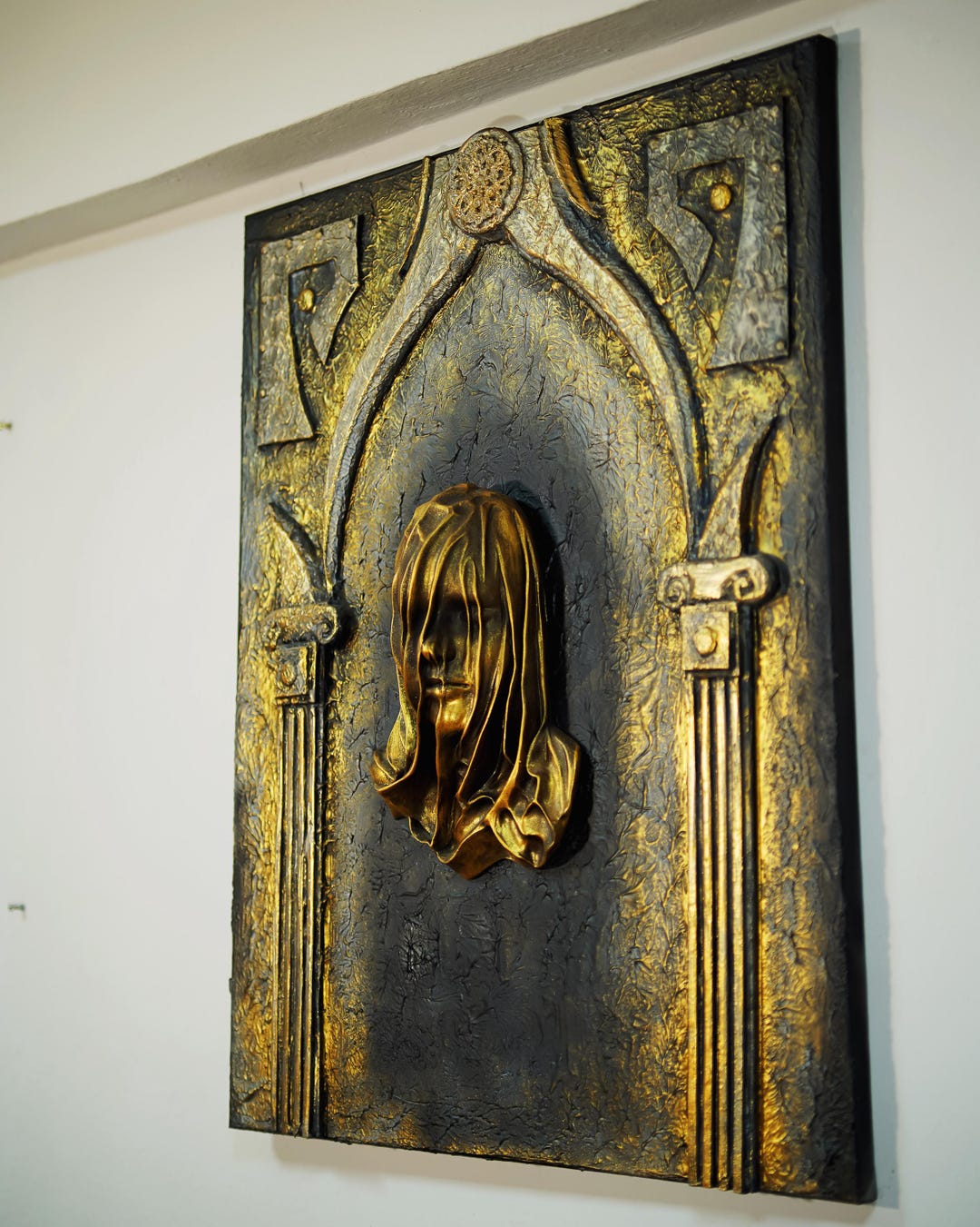 3D Woman Canvas Print Bas-relief Art Print Beige Background Print ...