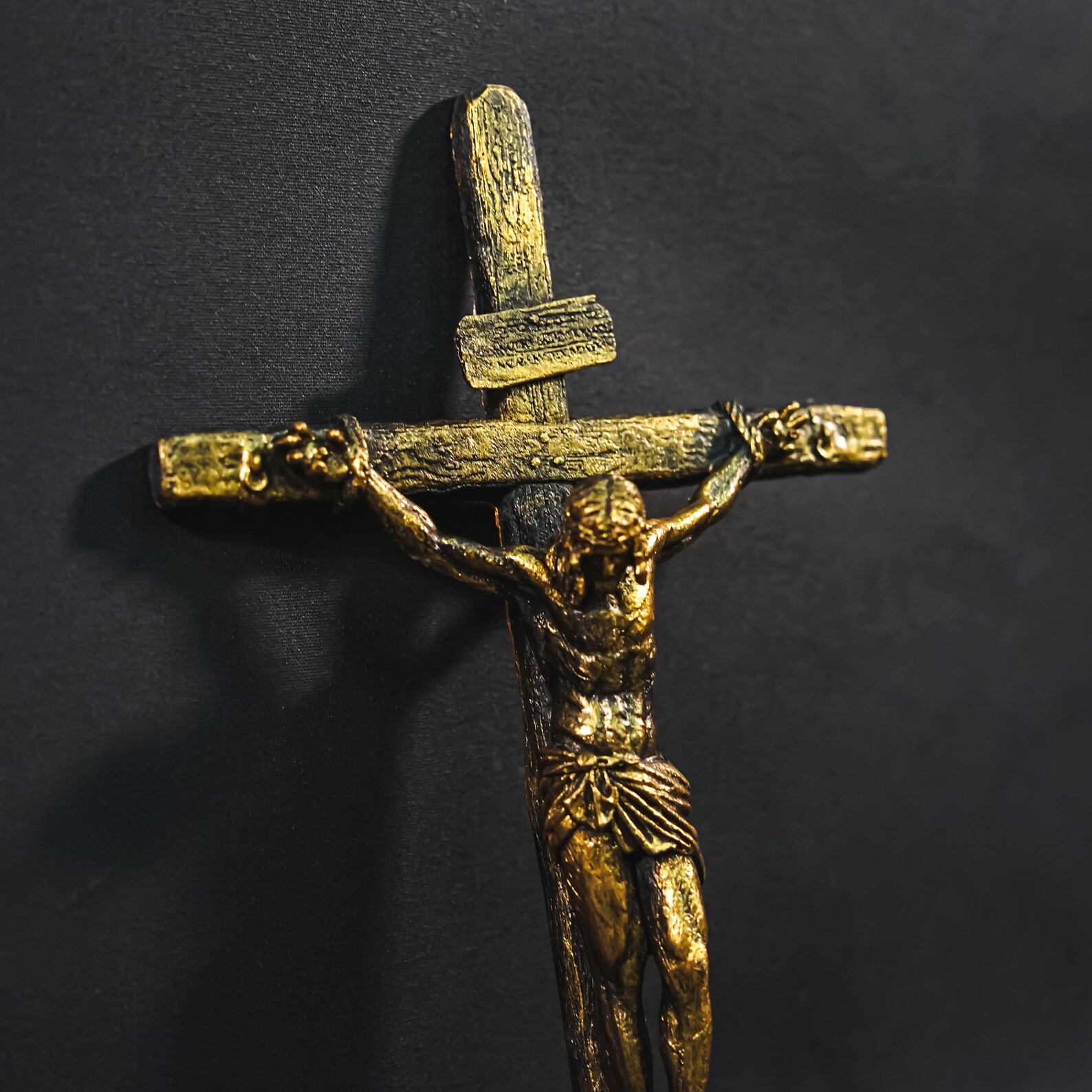 Passion of the Christ - Passion Crucifix Cross Jesus Bronze Painting ...